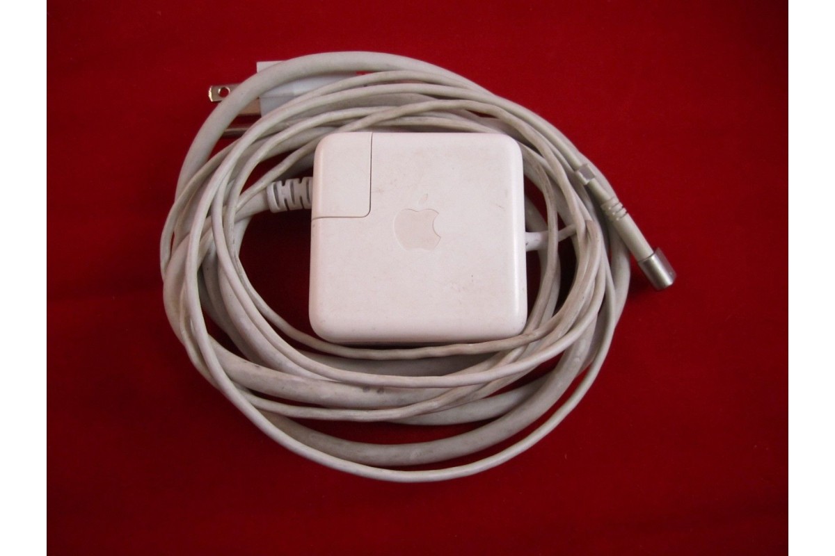 Used Apple 45 W MagSafe 1 Charger + Extension